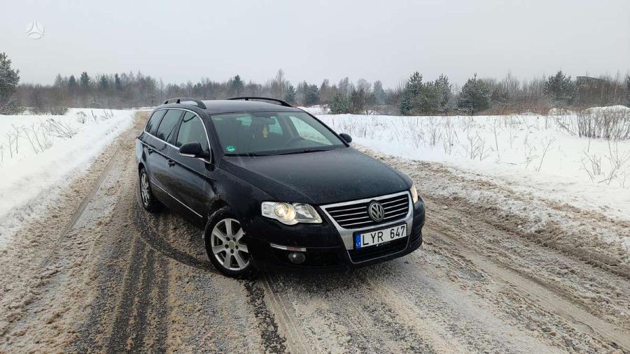 Black Volkswagen Passat 2007 in Vilnius, with an engine capacity of 1.97 L and mileage of 374 thousand km for 650 €, photo 2 on AUTOMOTO.COM.LV