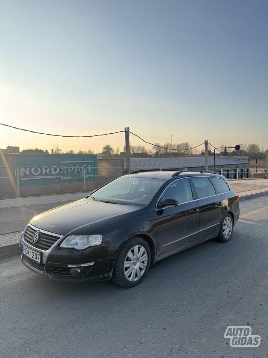 Black Volkswagen Passat 2007 in Vilnius, with an engine capacity of 2.00 L and mileage of 337 thousand km for 900 €, photo 1 on AUTOMOTO.COM.LV