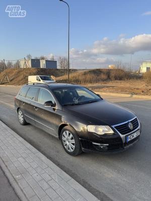 Black Volkswagen Passat 2007 in Vilnius, with an engine capacity of 2.00 L and mileage of 337 thousand km for 900 €, photo 2 on AUTOMOTO.COM.LV
