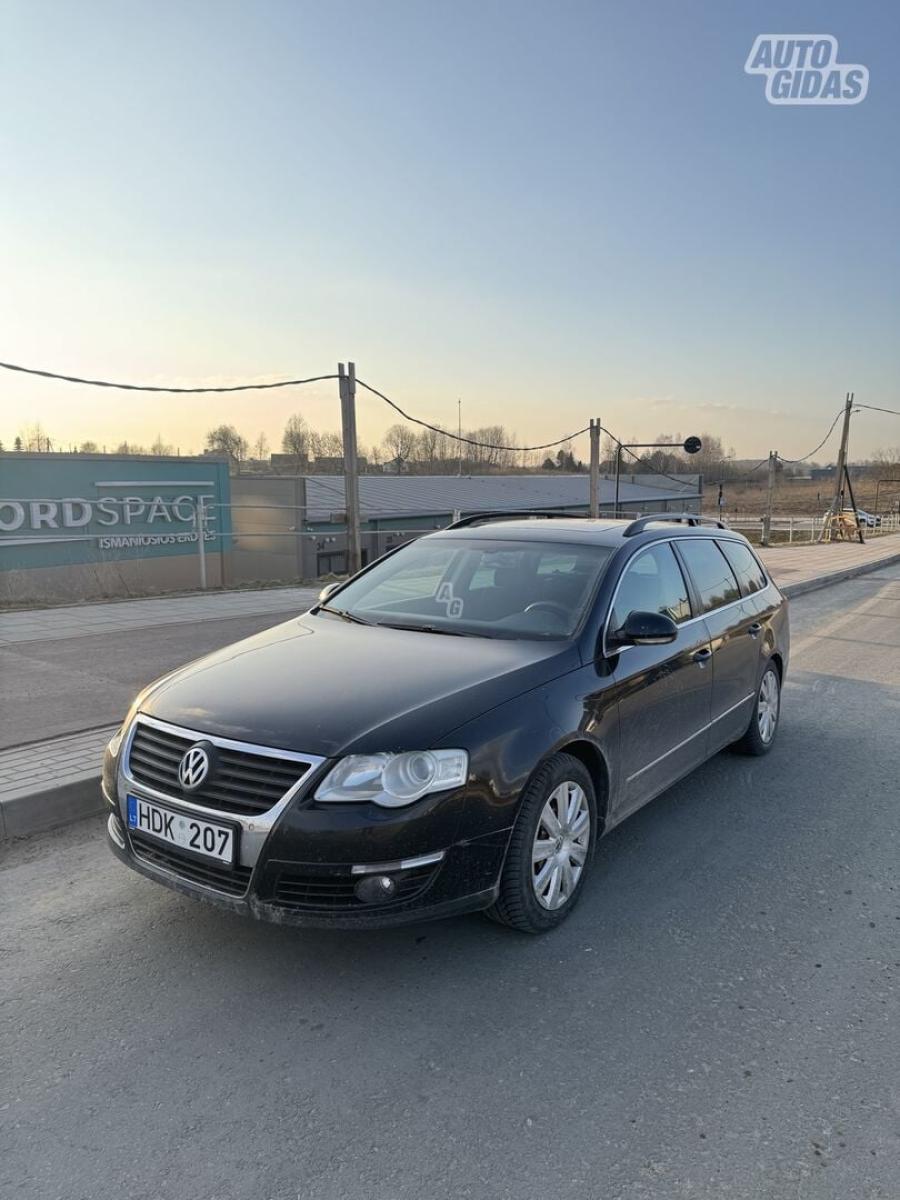 Black Volkswagen Passat 2007 in Vilnius, with an engine capacity of 2.00 L and mileage of 337 thousand km for 900 €, photo 3 on AUTOMOTO.COM.LV