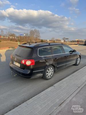 Black Volkswagen Passat 2007 in Vilnius, with an engine capacity of 2.00 L and mileage of 337 thousand km for 900 €, photo 5 on AUTOMOTO.COM.LV