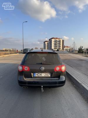 Black Volkswagen Passat 2007 in Vilnius, with an engine capacity of 2.00 L and mileage of 337 thousand km for 900 €, photo 6 on AUTOMOTO.COM.LV