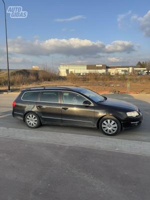 Black Volkswagen Passat 2007 in Vilnius, with an engine capacity of 2.00 L and mileage of 337 thousand km for 900 €, photo 7 on AUTOMOTO.COM.LV