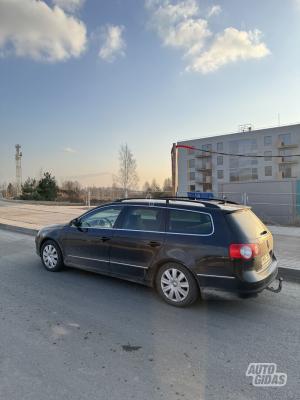 Black Volkswagen Passat 2007 in Vilnius, with an engine capacity of 2.00 L and mileage of 337 thousand km for 900 €, photo 8 on AUTOMOTO.COM.LV