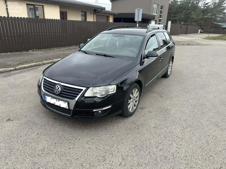 Black Volkswagen Passat 2007 in Marijampole, with an engine capacity of 2.00 L and mileage of 400 thousand km for 1700 €, photo 1 on AUTOMOTO.COM.LV