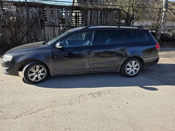 Melns Volkswagen Passat 2007 Viļņa, ar dzinēja tilpumu 2.00 L un nobraukumu 3 tūkst. km par 700 €, foto 4 vietnē AUTOMOTO.COM.LV