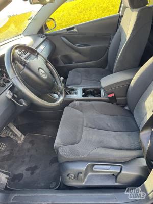 Melns Volkswagen Passat 2007 Kauņa, ar dzinēja tilpumu 1.90 L un nobraukumu 325 tūkst. km par 1800 €, foto 21 vietnē AUTOMOTO.COM.LV