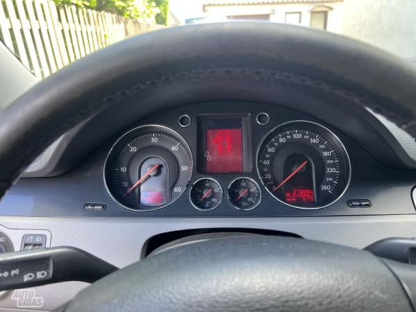 Melns Volkswagen Passat 2007 Kauņa, ar dzinēja tilpumu 2.00 L un nobraukumu 274 tūkst. km par 1760 €, foto 8 vietnē AUTOMOTO.COM.LV