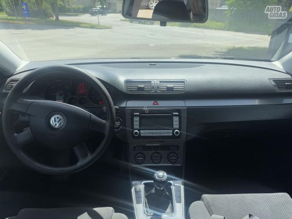 Melns Volkswagen Passat 2007 Šauļi, ar dzinēja tilpumu 1.90 L un nobraukumu 245 tūkst. km par 1650 €, foto 6 vietnē AUTOMOTO.COM.LV