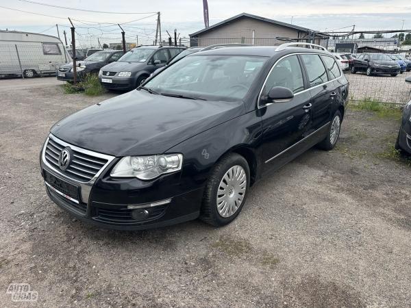 Black Volkswagen Passat 2007 in Kaunas, with an engine capacity of 2.00 L and mileage of 271 thousand km for 2390 €, photo 1 on AUTOMOTO.COM.LV