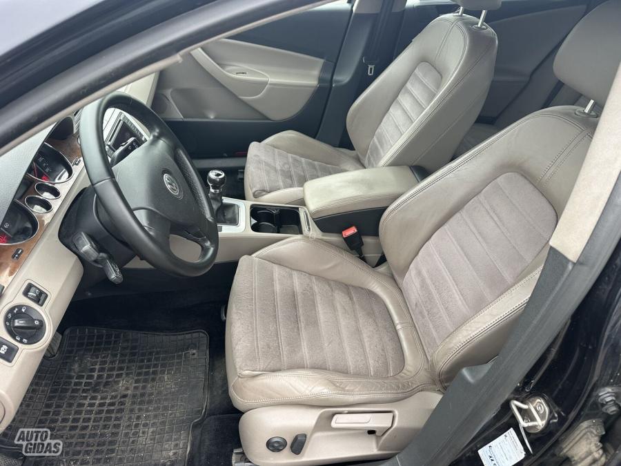Melns Volkswagen Passat 2007 Kauņa, ar dzinēja tilpumu 2.00 L un nobraukumu 271 tūkst. km par 2390 €, foto 12 vietnē AUTOMOTO.COM.LV