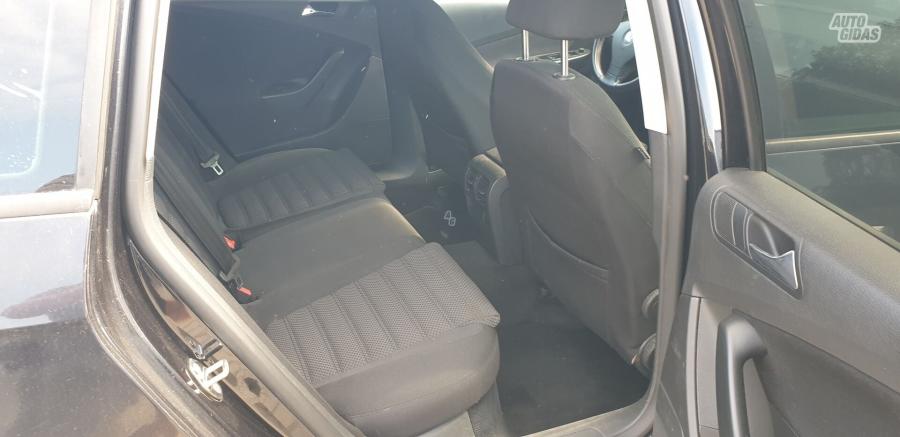 Melns Volkswagen Passat 2007 Kėdainiai, ar dzinēja tilpumu 2.00 L un nobraukumu 297 tūkst. km par 2350 €, foto 12 vietnē AUTOMOTO.COM.LV