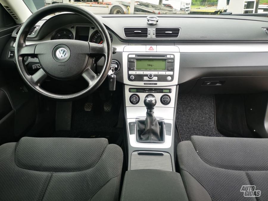 Black Volkswagen Passat 2007 in Radviliskis, with an engine capacity of 2.00 L and mileage of 170 thousand km for 3450 €, photo 12 on AUTOMOTO.COM.LV