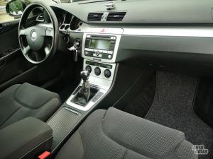 Black Volkswagen Passat 2007 in Radviliskis, with an engine capacity of 2.00 L and mileage of 170 thousand km for 3450 €, photo 14 on AUTOMOTO.COM.LV