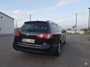 Black Volkswagen Passat 2007 in Kaunas, with an engine capacity of 1.97 L and mileage of 338 thousand km for 2900 €, photo 4 on AUTOMOTO.COM.LV