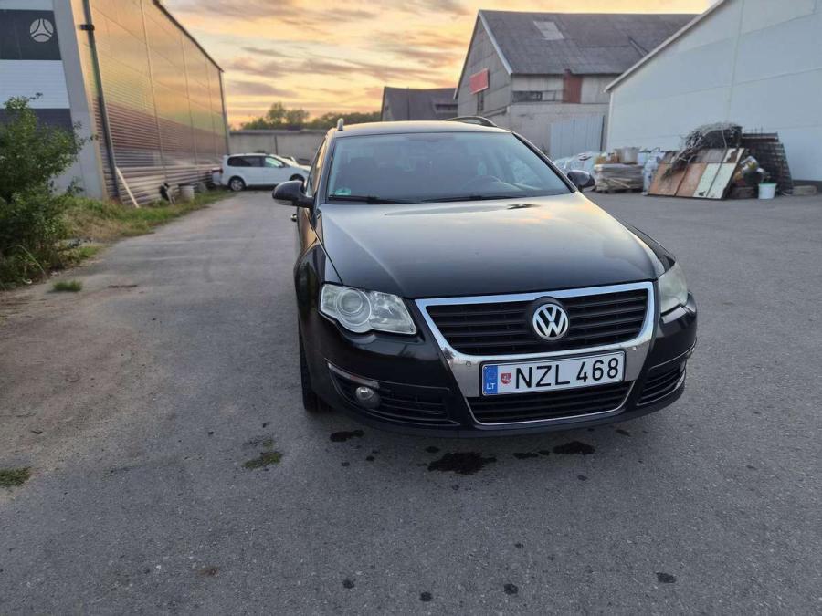 Black Volkswagen Passat 2007 in Kaunas, with an engine capacity of 1.97 L and mileage of 338 thousand km for 2900 €, photo 6 on AUTOMOTO.COM.LV