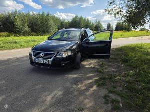 Black Volkswagen Passat 2007 in Kaunas, with an engine capacity of 1.97 L and mileage of 371 thousand km for 1150 €, photo 3 on AUTOMOTO.COM.LV