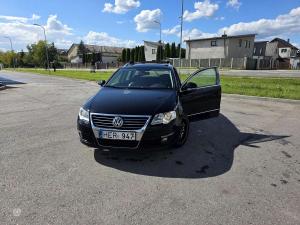Black Volkswagen Passat 2007 in Kaunas, with an engine capacity of 1.97 L and mileage of 371 thousand km for 1150 €, photo 13 on AUTOMOTO.COM.LV
