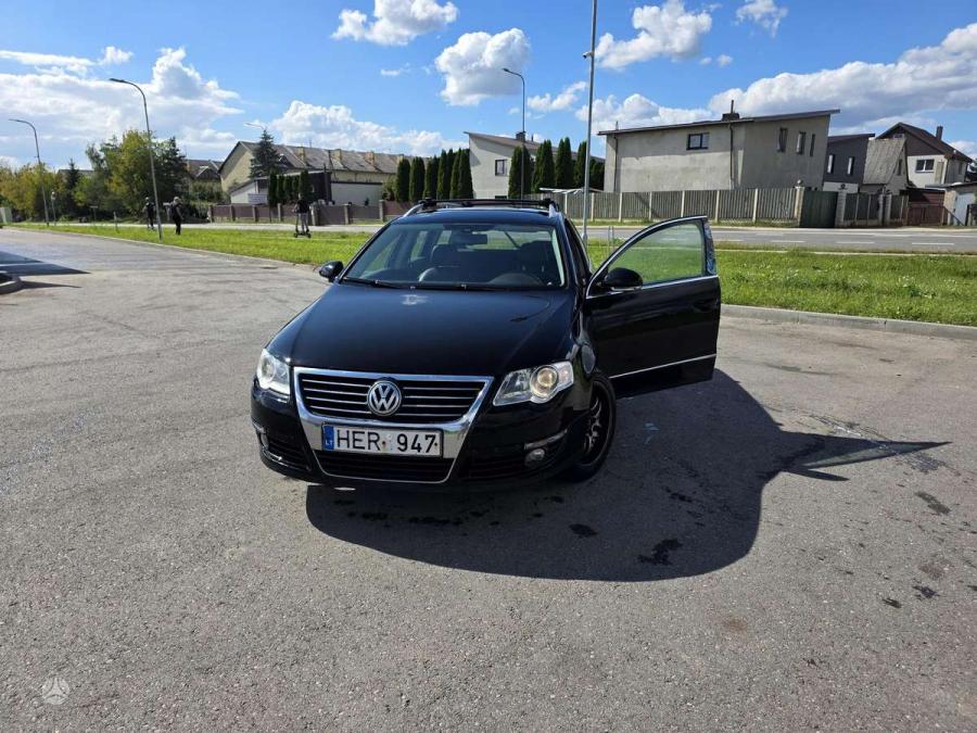 Black Volkswagen Passat 2007 in Kaunas, with an engine capacity of 1.97 L and mileage of 371 thousand km for 1150 €, photo 13 on AUTOMOTO.COM.LV