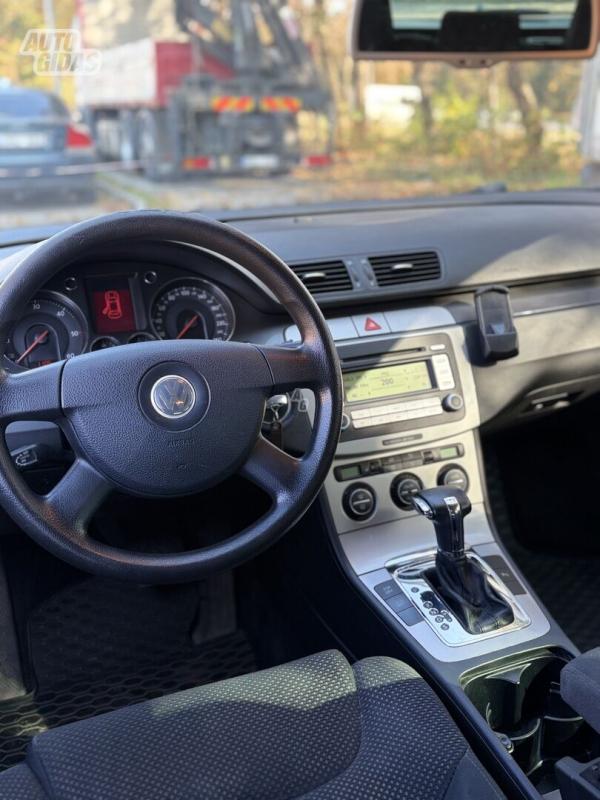 Melns Volkswagen Passat 2007 Viļņa, ar dzinēja tilpumu 2.00 L un nobraukumu 273 tūkst. km par 1700 €, foto 8 vietnē AUTOMOTO.COM.LV