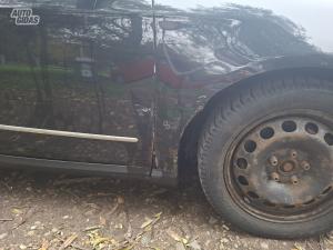 Melns Volkswagen Passat 2007 Kauņa, ar dzinēja tilpumu 2.00 L un nobraukumu 350 tūkst. km par 700 €, foto 3 vietnē AUTOMOTO.COM.LV