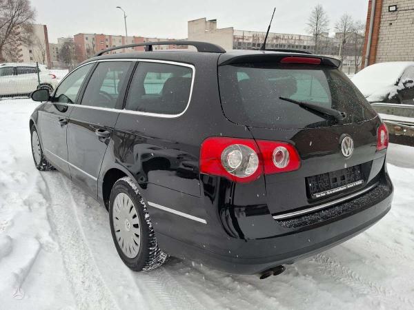 Melns Volkswagen Passat 2008 Prienai, ar dzinēja tilpumu 2.00 L un nobraukumu 260 tūkst. km par 3100 €, foto 3 vietnē AUTOMOTO.COM.LV