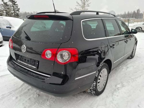 Melns Volkswagen Passat 2008 Prienai, ar dzinēja tilpumu 2.00 L un nobraukumu 260 tūkst. km par 3100 €, foto 4 vietnē AUTOMOTO.COM.LV