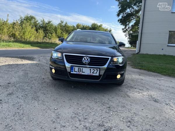 Black Volkswagen Passat 2008 in Vilnius, with an engine capacity of 2.00 L and mileage of 275 thousand km for 2900 €, photo 1 on AUTOMOTO.COM.LV