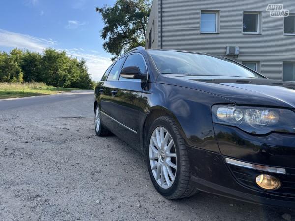 Black Volkswagen Passat 2008 in Vilnius, with an engine capacity of 2.00 L and mileage of 275 thousand km for 2900 €, photo 4 on AUTOMOTO.COM.LV