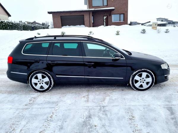 Black Volkswagen Passat 2008 in Jonava, with an engine capacity of 1.80 L and mileage of 261 thousand km for 2499 €, photo 6 on AUTOMOTO.COM.LV