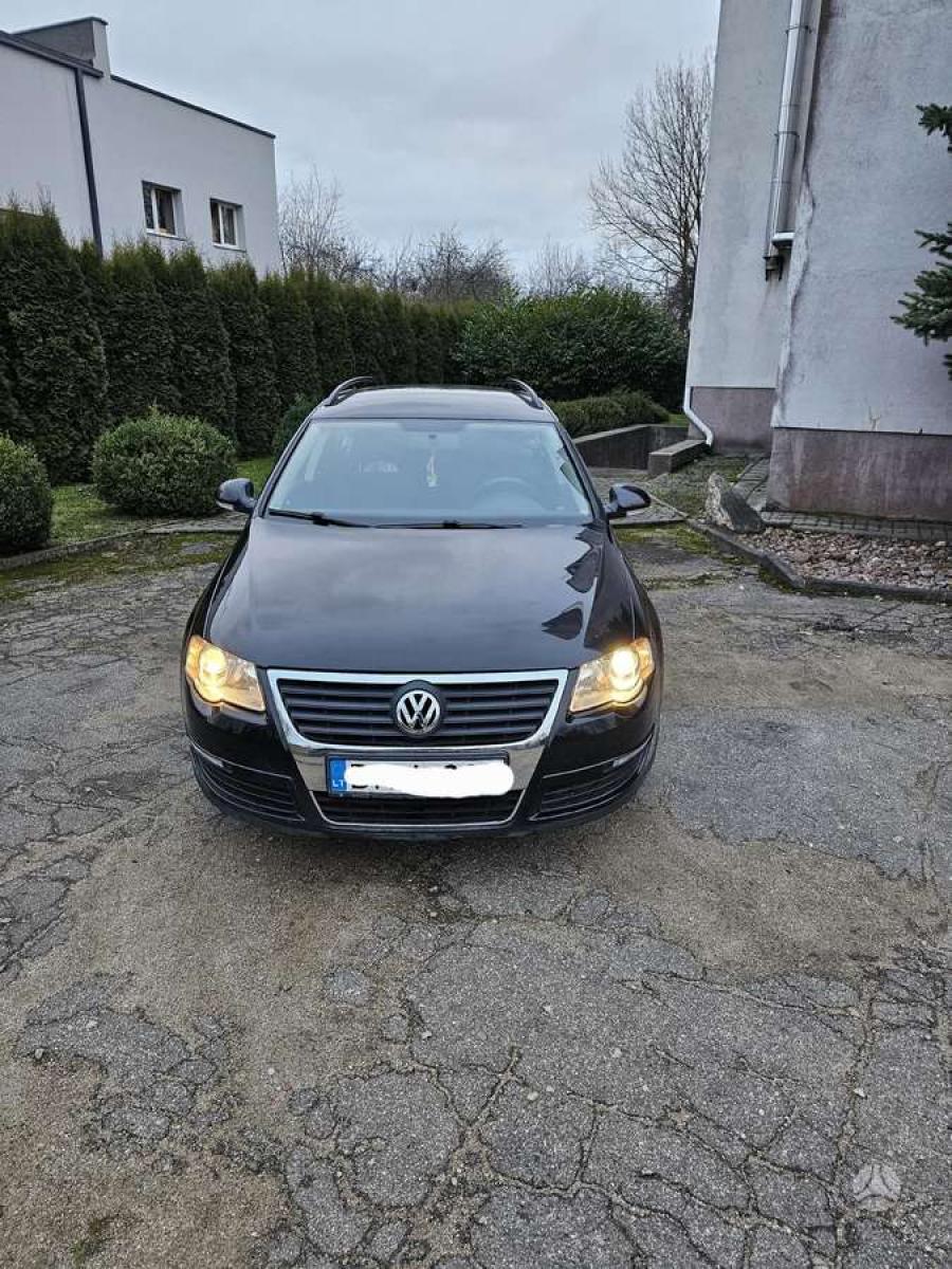 Melns Volkswagen Passat 2008 Šauļi, ar dzinēja tilpumu 1.90 L un nobraukumu 119 tūkst. km par 3500 €, foto 1 vietnē AUTOMOTO.COM.LV