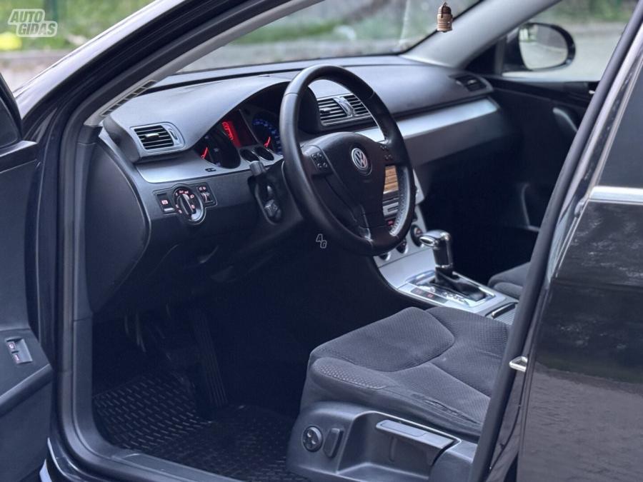 Melns Volkswagen Passat 2008 Kauņa, ar dzinēja tilpumu 2.00 L un nobraukumu 350 tūkst. km par 2450 €, foto 16 vietnē AUTOMOTO.COM.LV