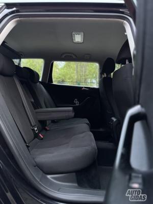 Melns Volkswagen Passat 2008 Kauņa, ar dzinēja tilpumu 2.00 L un nobraukumu 350 tūkst. km par 2450 €, foto 23 vietnē AUTOMOTO.COM.LV