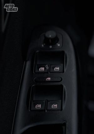 Melns Volkswagen Passat 2008 Kauņa, ar dzinēja tilpumu 2.00 L un nobraukumu 350 tūkst. km par 2450 €, foto 29 vietnē AUTOMOTO.COM.LV