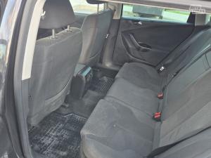 Black Volkswagen Passat 2008 in Vilnius, with an engine capacity of 2.00 L and mileage of 262 thousand km for 3250 €, photo 14 on AUTOMOTO.COM.LV