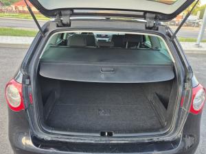 Black Volkswagen Passat 2008 in Vilnius, with an engine capacity of 2.00 L and mileage of 262 thousand km for 3250 €, photo 15 on AUTOMOTO.COM.LV