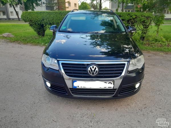 Black Volkswagen Passat 2008 in Marijampole, with an engine capacity of 2.00 L and mileage of 356 thousand km for 1350 €, photo 5 on AUTOMOTO.COM.LV