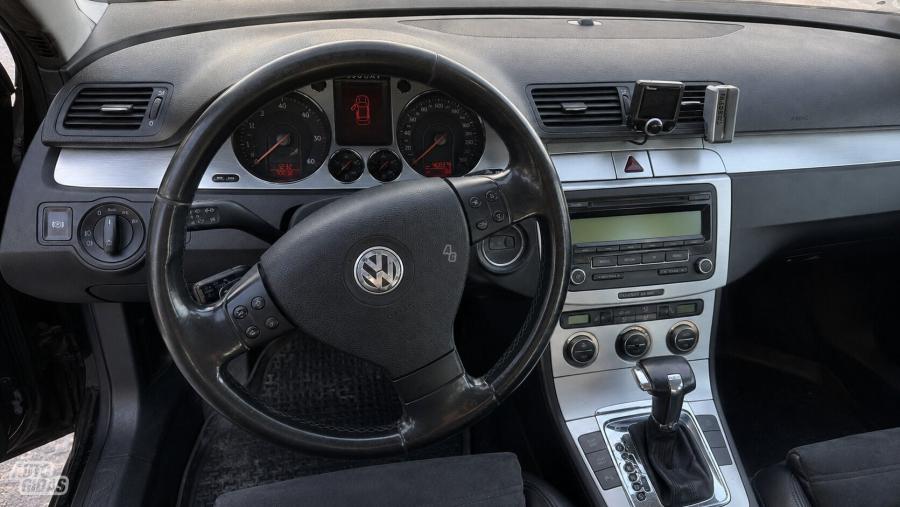 Melns Volkswagen Passat 2008 Viļņa, ar dzinēja tilpumu 2.00 L un nobraukumu 402 tūkst. km par 1300 €, foto 8 vietnē AUTOMOTO.COM.LV