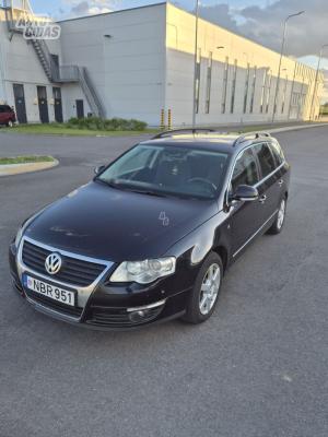 Black Volkswagen Passat 2008 in Vilnius, with an engine capacity of 2.00 L and mileage of 262 thousand km for 3150 €, photo  on AUTOMOTO.COM.LV