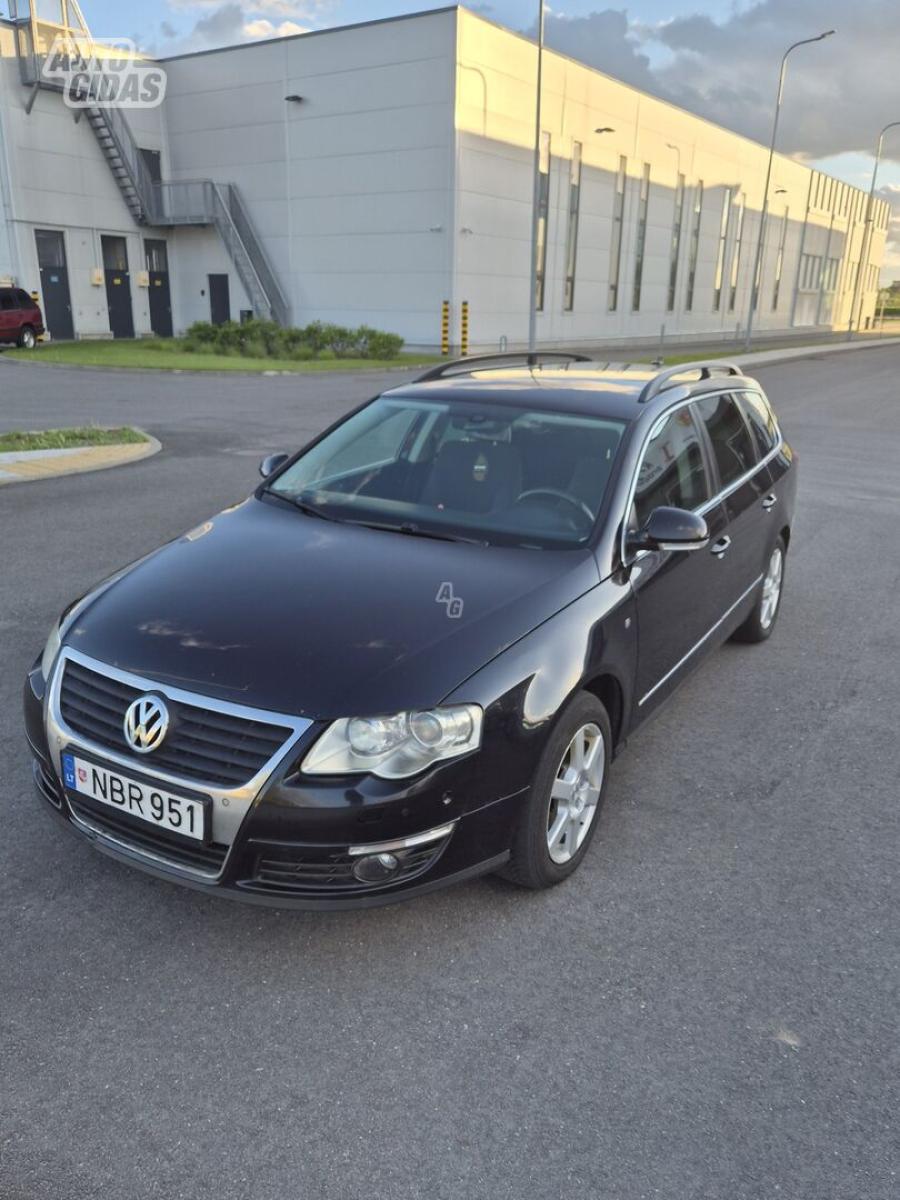 Black Volkswagen Passat 2008 in Vilnius, with an engine capacity of 2.00 L and mileage of 262 thousand km for 3150 €, photo 1 on AUTOMOTO.COM.LV