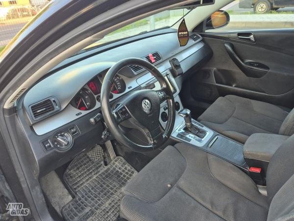 Melns Volkswagen Passat 2008 Viļņa, ar dzinēja tilpumu 2.00 L un nobraukumu 262 tūkst. km par 3150 €, foto 7 vietnē AUTOMOTO.COM.LV