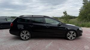 Black Volkswagen Passat 2008 in Vilnius, with an engine capacity of 2.00 L and mileage of 352 thousand km for 3220 €, photo 5 on AUTOMOTO.COM.LV