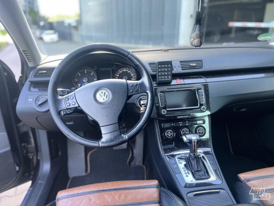 Black Volkswagen Passat 2008 in Vilnius, with an engine capacity of 2.00 L and mileage of 352 thousand km for 3220 €, photo 13 on AUTOMOTO.COM.LV