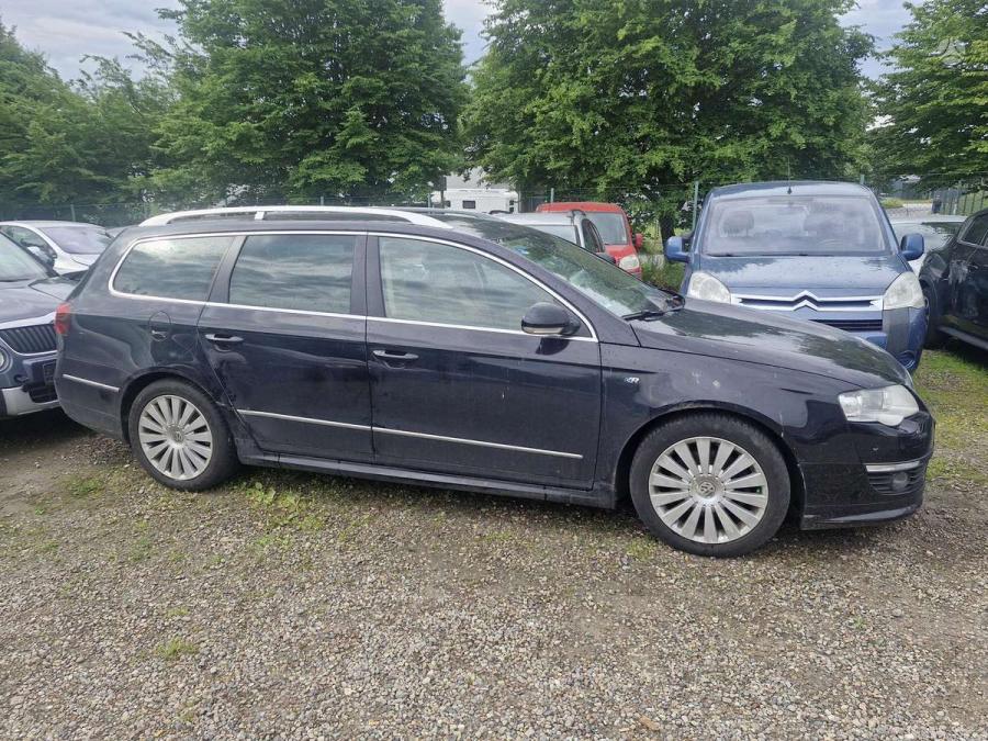Black Volkswagen Passat 2008 in Klaipeda, with an engine capacity of 1.97 L and mileage of 316 thousand km for 2300 €, photo 7 on AUTOMOTO.COM.LV
