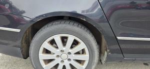 Black Volkswagen Passat 2008 in Klaipeda, with an engine capacity of 1.98 L and mileage of 238 thousand km for 1599 €, photo 25 on AUTOMOTO.COM.LV