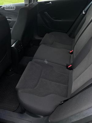 Melns Volkswagen Passat 2008 Viļņa, ar dzinēja tilpumu 2.00 L un nobraukumu 268 tūkst. km par 1800 €, foto 9 vietnē AUTOMOTO.COM.LV
