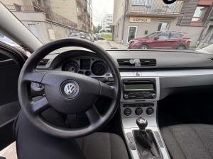 Melns Volkswagen Passat 2008 Viļņa, ar dzinēja tilpumu 1.97 L un nobraukumu 428 tūkst. km par 1000 €, foto 5 vietnē AUTOMOTO.COM.LV