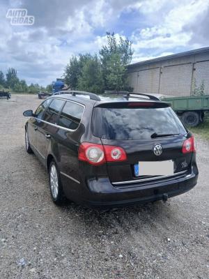 Melns Volkswagen Passat 2008 Rietavas, ar dzinēja tilpumu 2.00 L un nobraukumu 457 tūkst. km par 2500 €, foto 5 vietnē AUTOMOTO.COM.LV