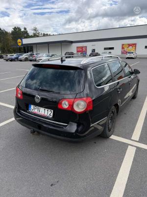 Black Volkswagen Passat 2008 in Kaunas, with an engine capacity of 1.97 L and mileage of 475 thousand km for 799 €, photo 7 on AUTOMOTO.COM.LV