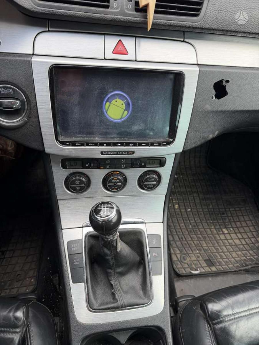 Black Volkswagen Passat 2008 in Kaunas, with an engine capacity of 1.97 L and mileage of 475 thousand km for 799 €, photo 19 on AUTOMOTO.COM.LV